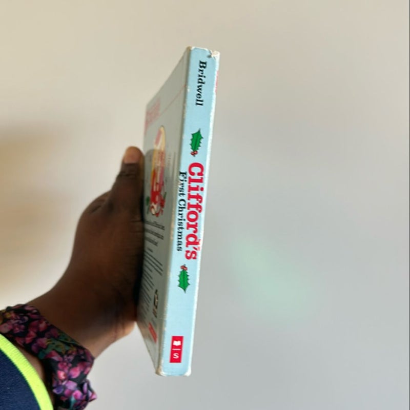 Clifford's First Christmas by Norman Bridwell