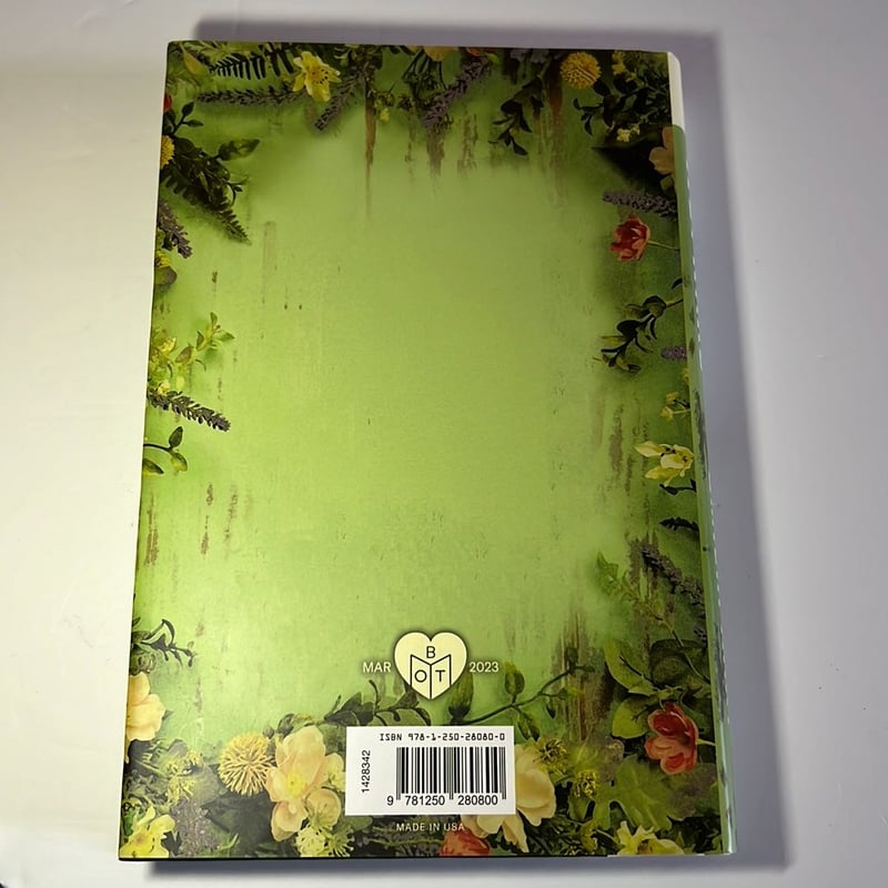 Weyward by Emilia Hart, Hardcover | Pangobooks