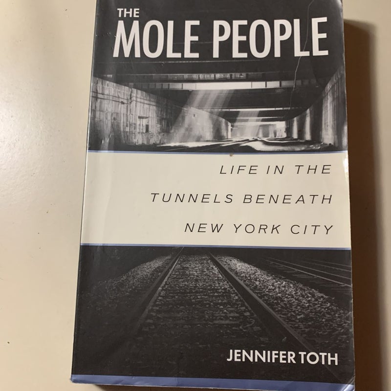 The Mole People by Jennifer Toth, Paperback | Pangobooks