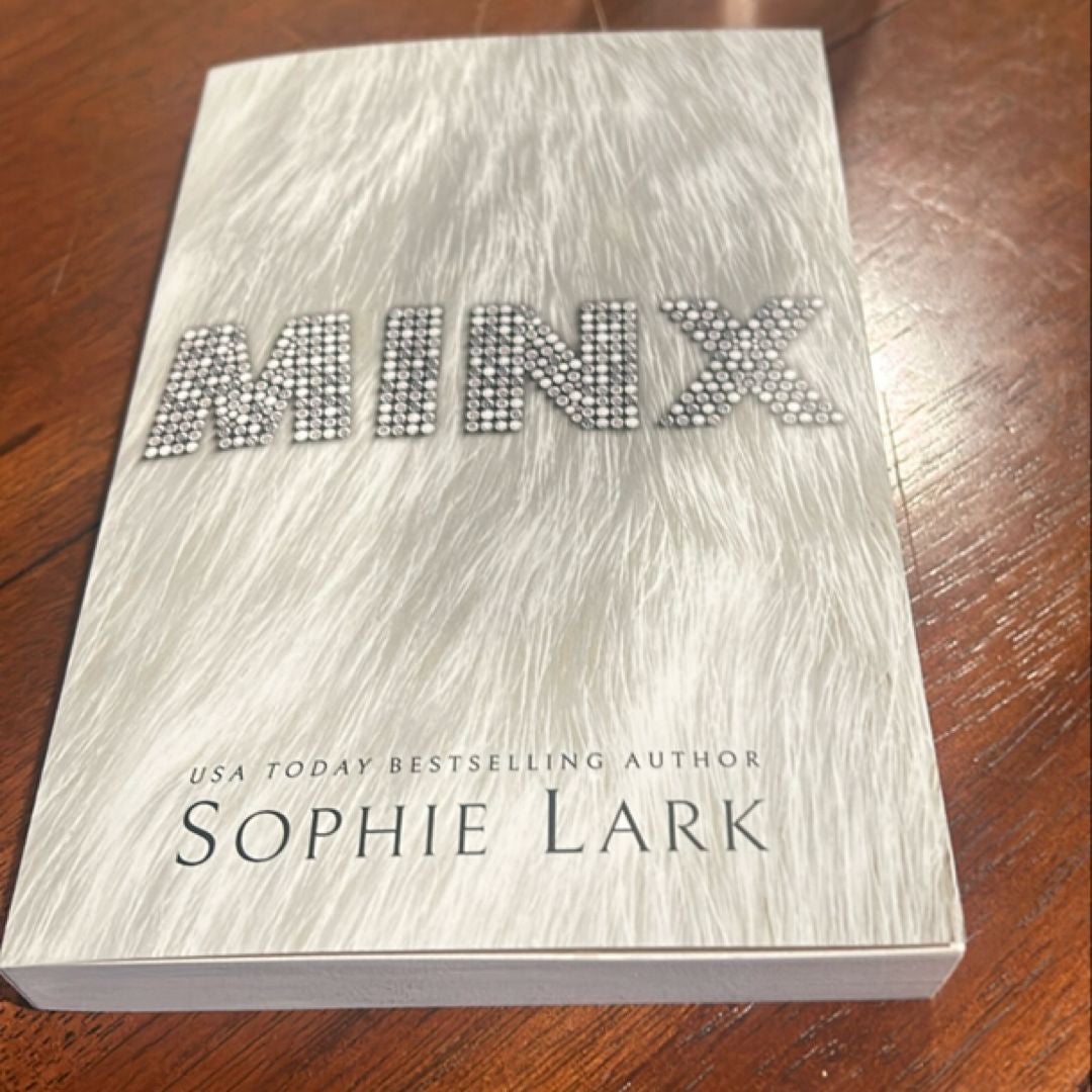 Minx by Sophie Lark, Paperback | Pangobooks