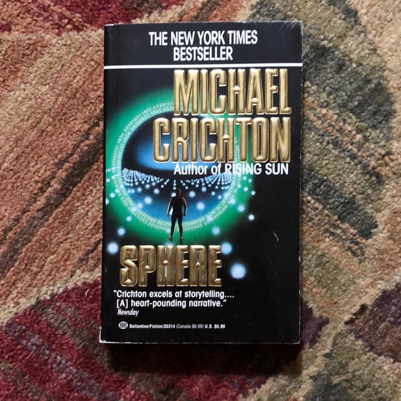 Sphere by Michael Crichton, Paperback | Pangobooks