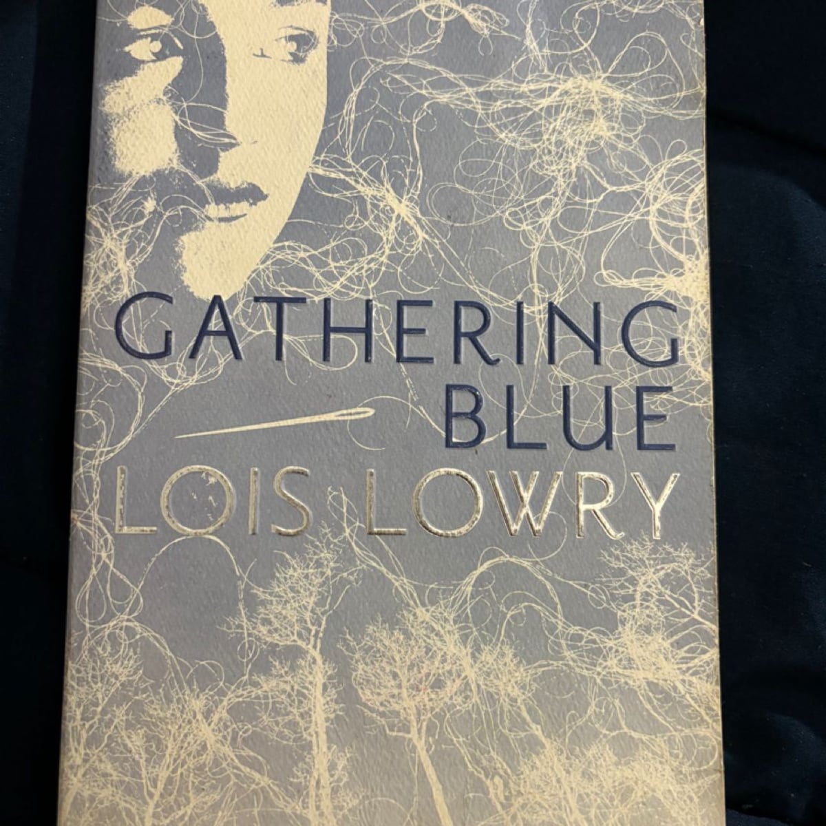 Gathering Blue by Lois Lowry, Paperback | Pangobooks