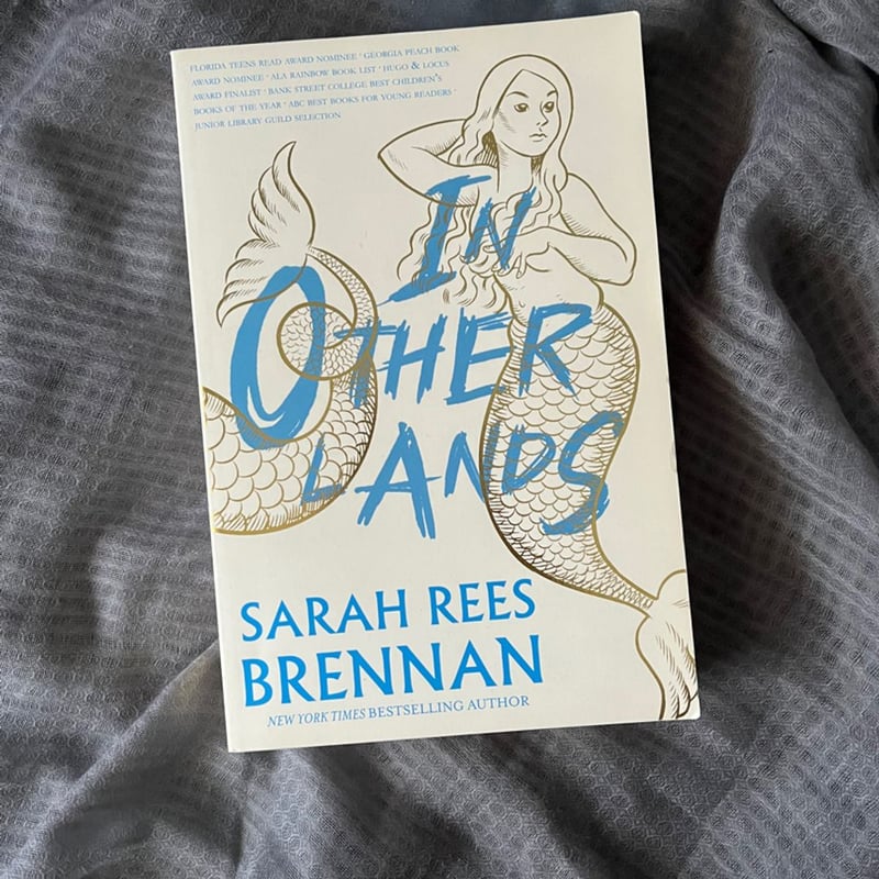 In Other Lands by Sarah Rees Brennan, Paperback | Pangobooks