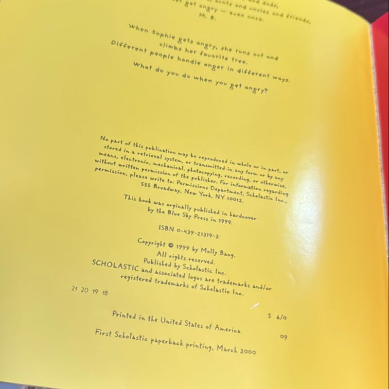 When Sophie Gets Angry - Really, Really Angry by Molly Bang (Illustrator)