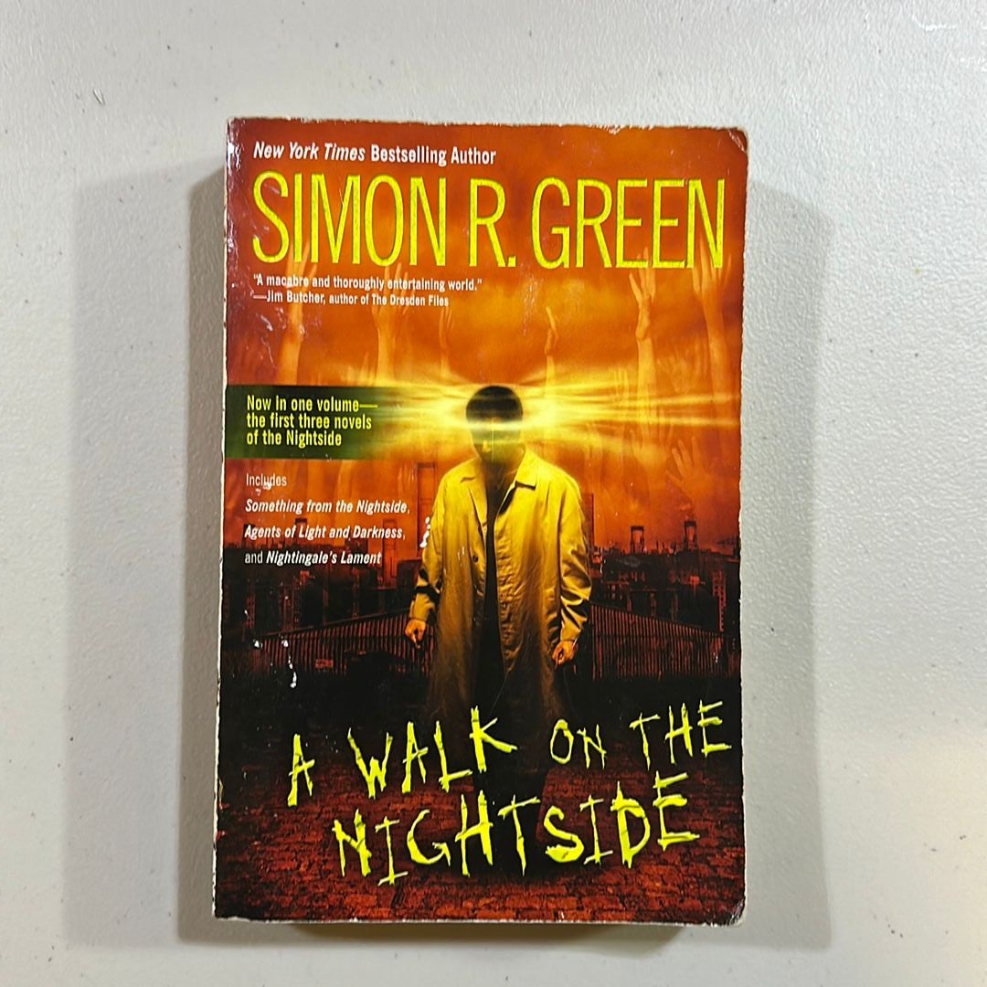 A Walk on the Nightside by Simon Green