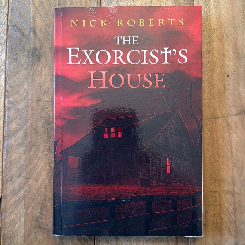 The Exorcist's House by Nick Roberts, Paperback | Pangobooks