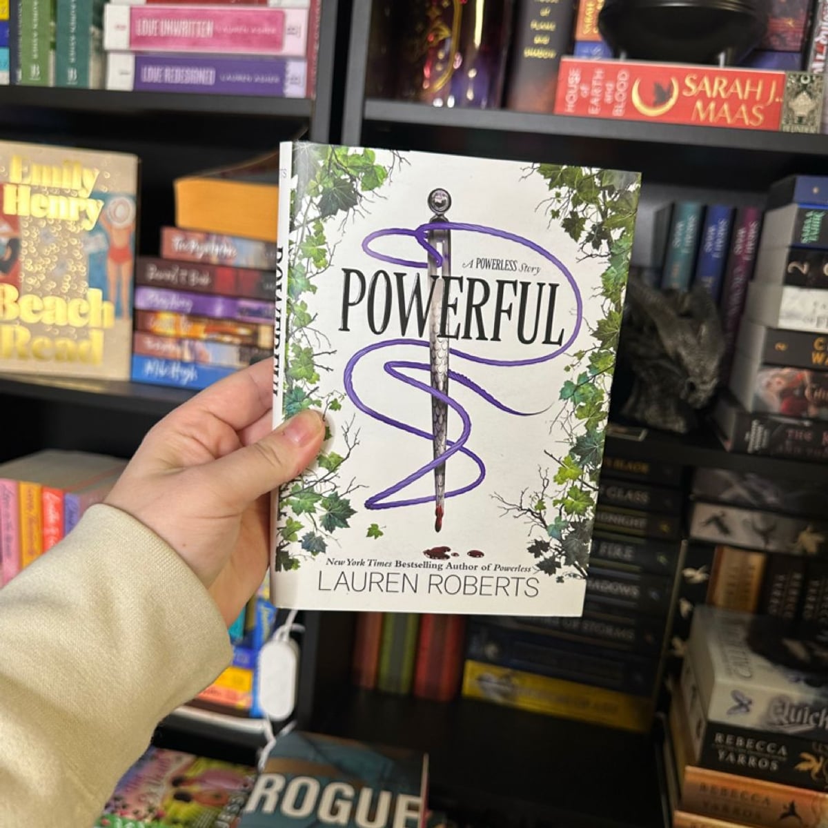 Powerful by Lauren Roberts, Hardcover | Pangobooks