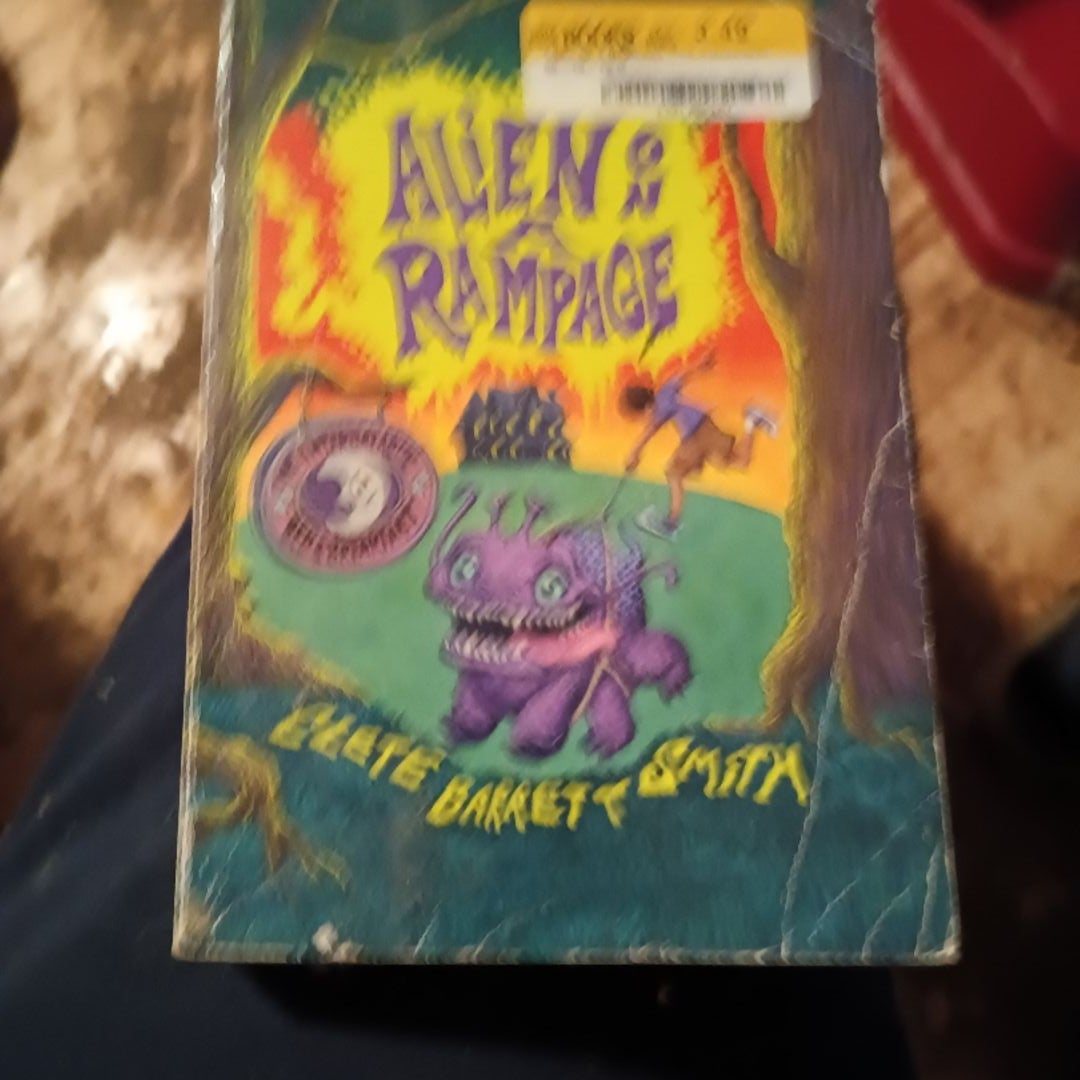 Alien on a Rampage by Clete Barrett Smith, Paperback | Pangobooks
