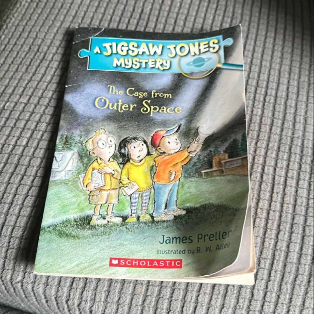 A Jigsaw Jones Mystery: The Case From Outer Space by James Preller ...