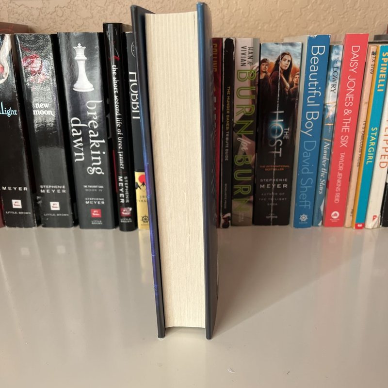 The Oceans Between Stars by Kevin Emerson, Hardcover | Pangobooks