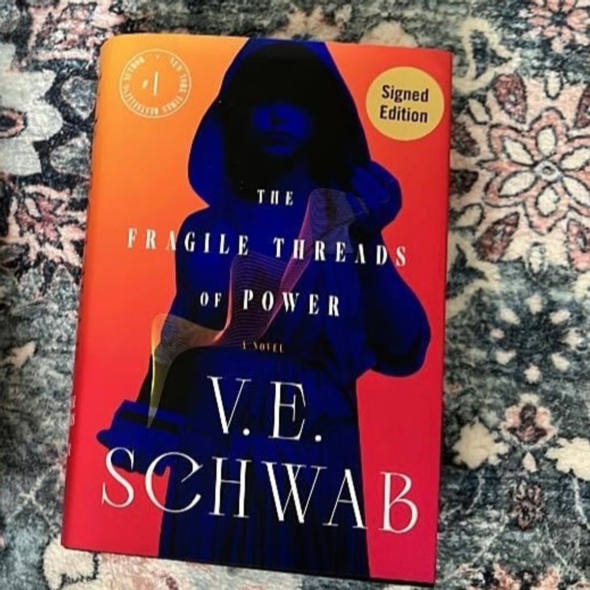 The Fragile Threads of Power Signed by , Hardcover | Pangobooks