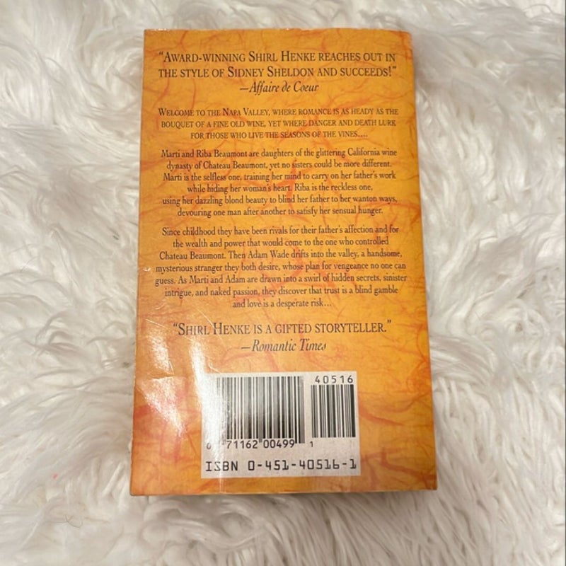 Bouquet by Shirl Henke, Paperback | Pangobooks