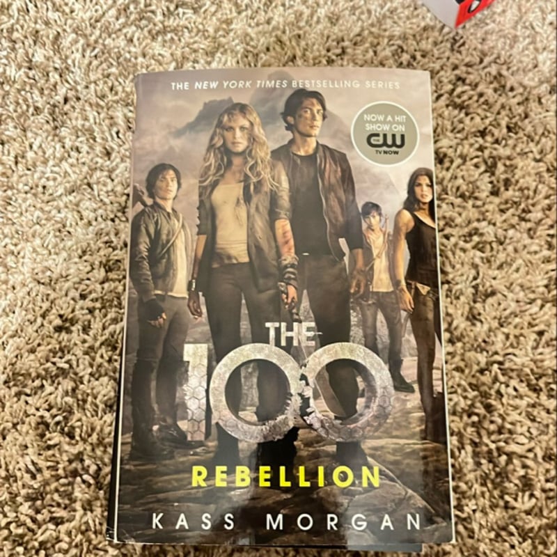 The 100 Series by Kass Morgan, Paperback | Pangobooks