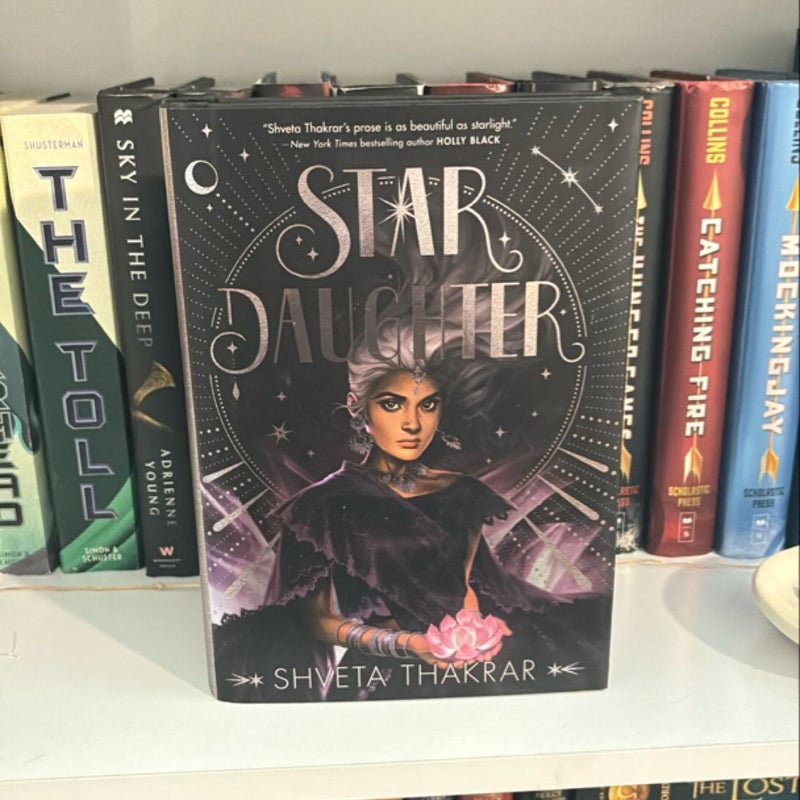 Star Daughter Owlcrate addition by Shveta Thakrar, Hardcover | Pangobooks