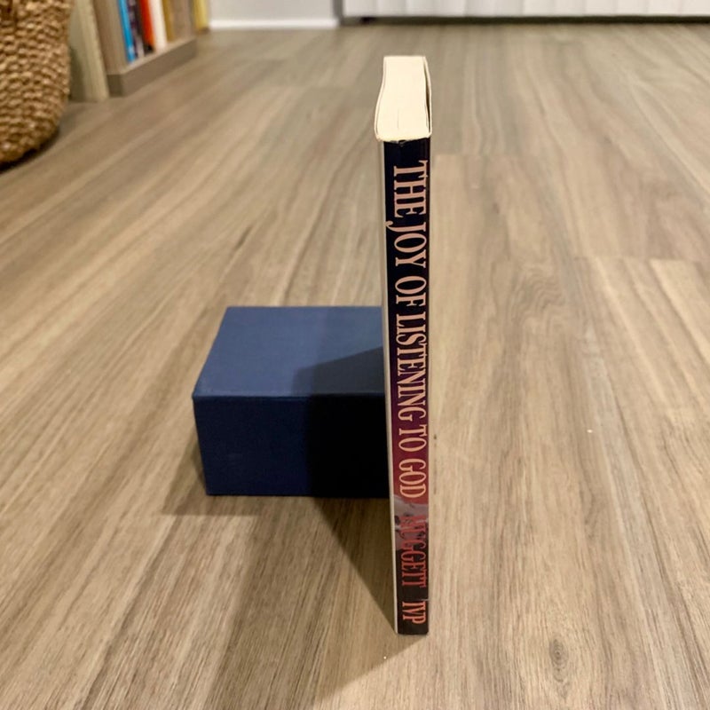 The Joy of Listening to God by Joyce Huggett, Paperback | Pangobooks