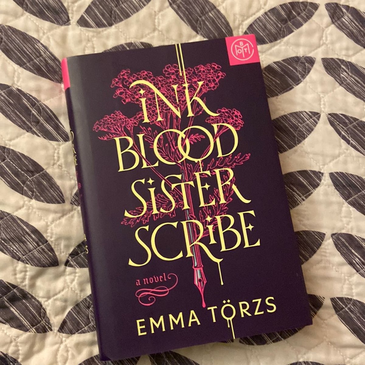 Ink Blood Sister Scribe by Emma Törzs, Hardcover | Pangobooks