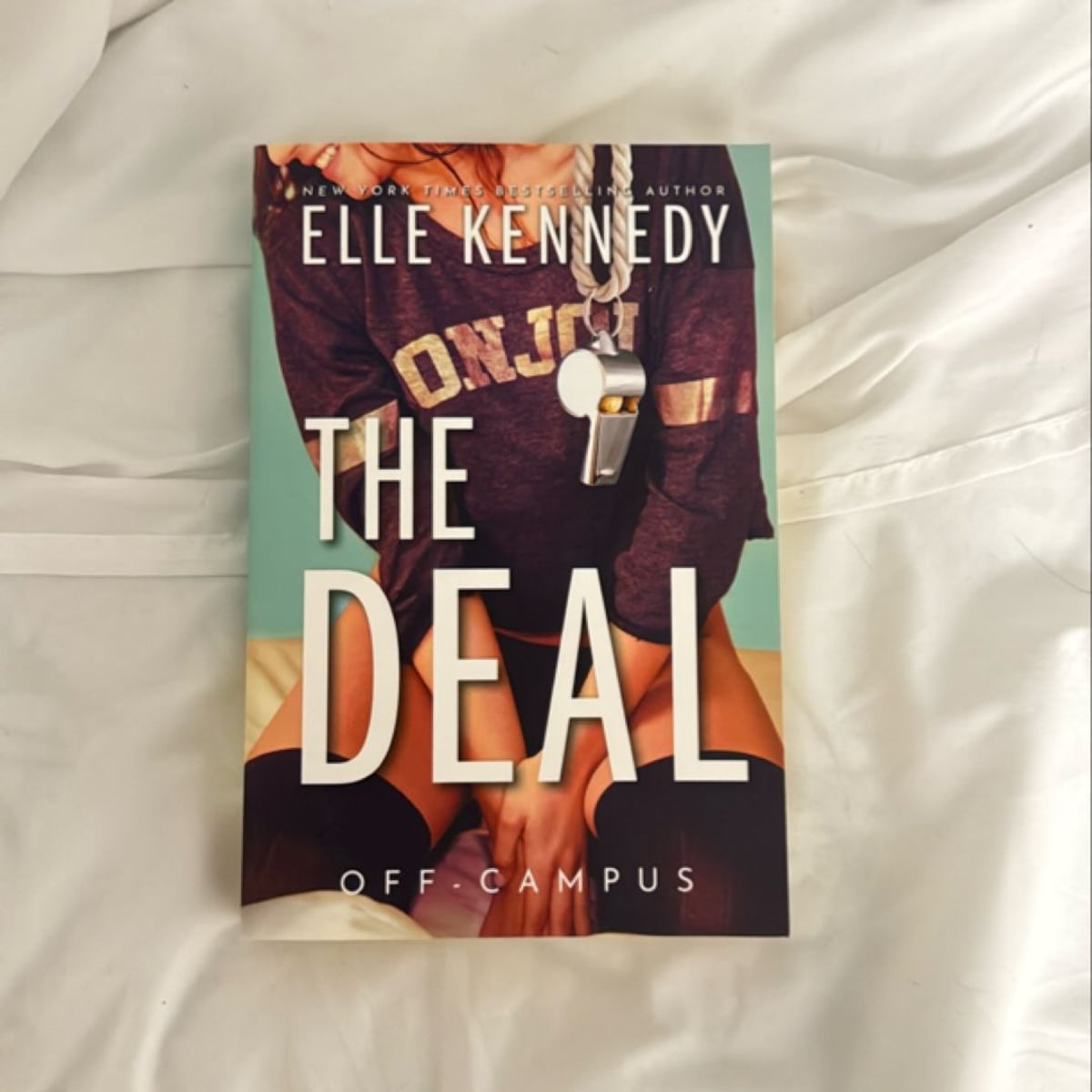 The Deal by Elle Kennedy, Paperback | Pangobooks