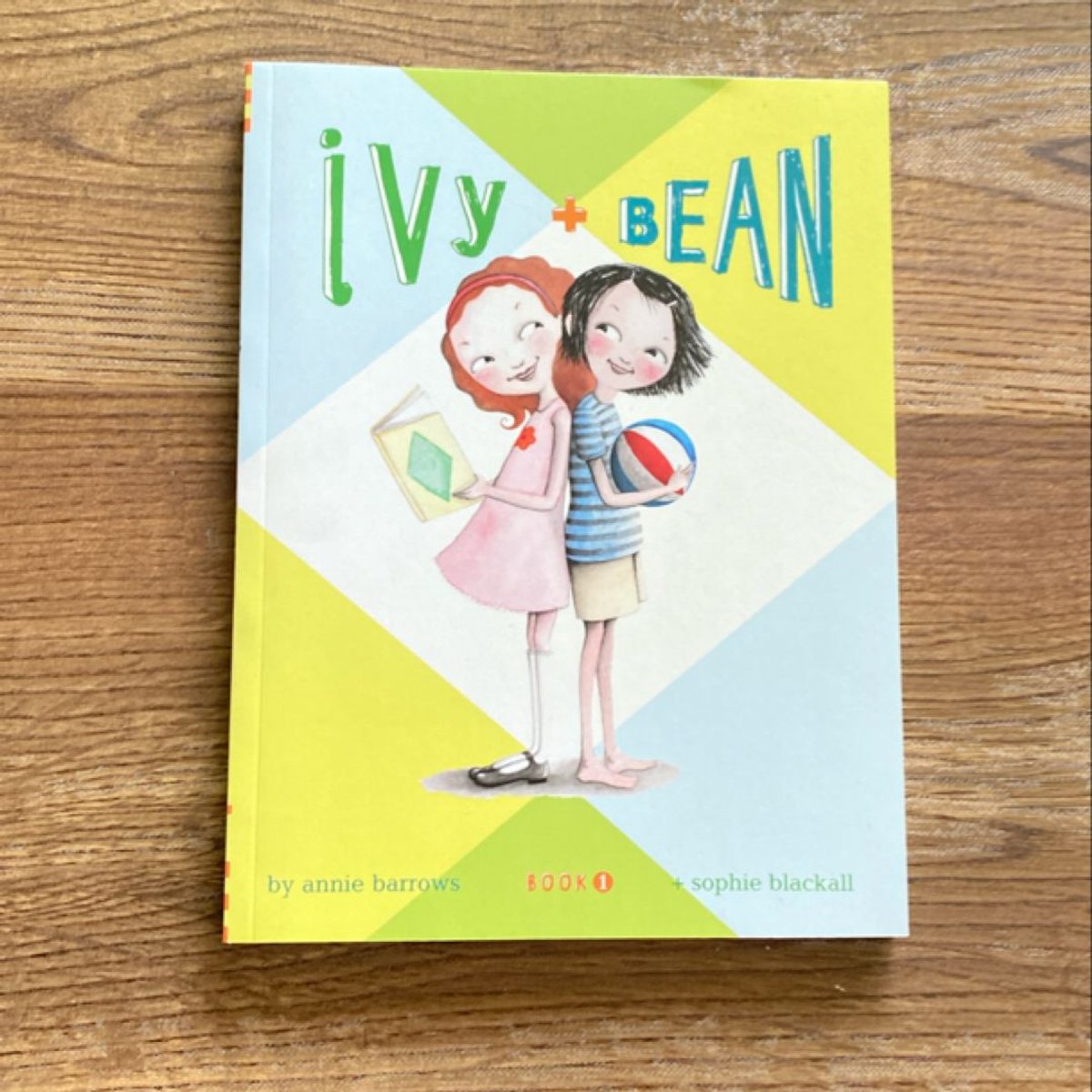 Ivy and Bean by Annie Barrows