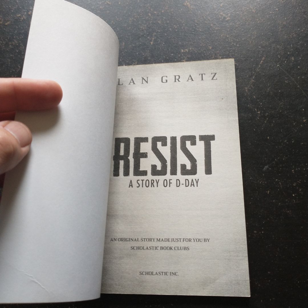 Resist-The Story of D-Day by Alan Gratz, Paperback | Pangobooks