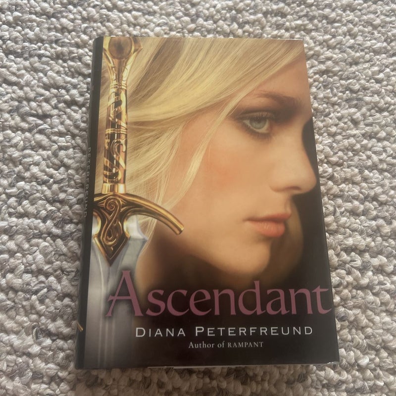Ascendant by Diana Peterfreund, Hardcover | Pangobooks