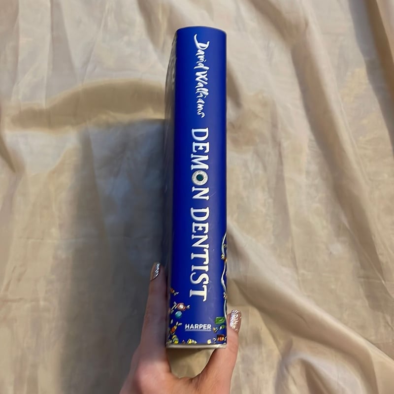 Demon Dentist by David Walliams, Hardcover | Pangobooks