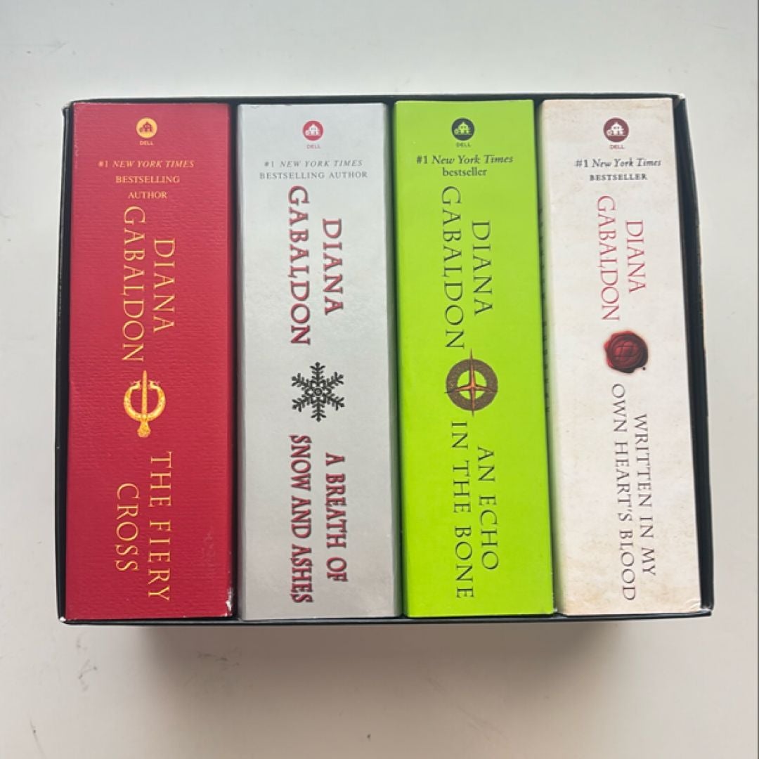 Outlander Volumes 5-8 (4-Book Boxed Set) by Diana Gabaldon