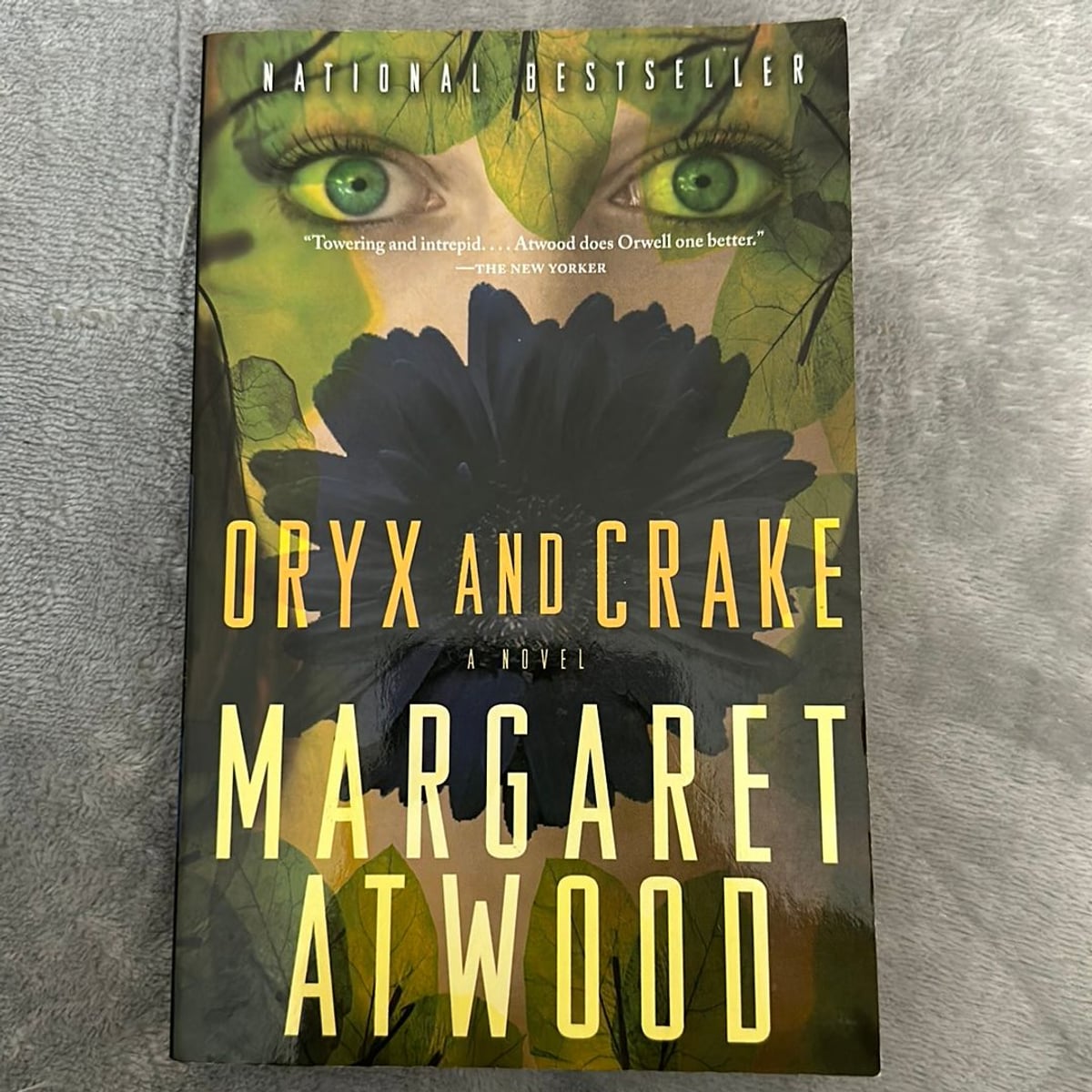 Oryx and Crake by Margaret Atwood, Paperback | Pangobooks