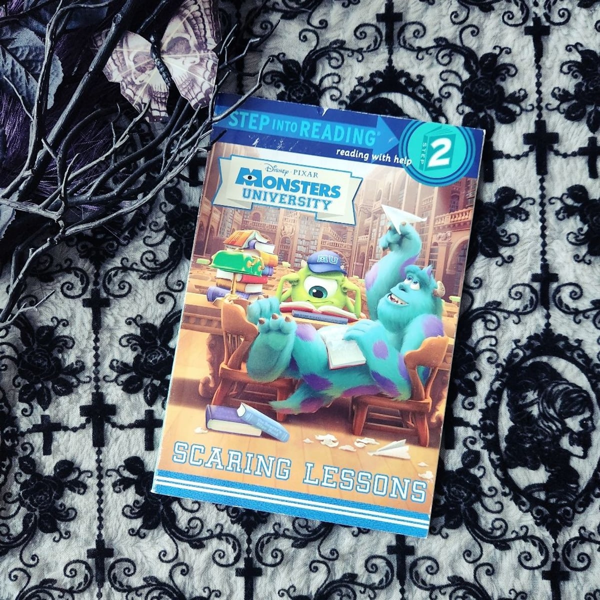 Scaring Lessons (Disney/Pixar Monsters University) by RH Disney
