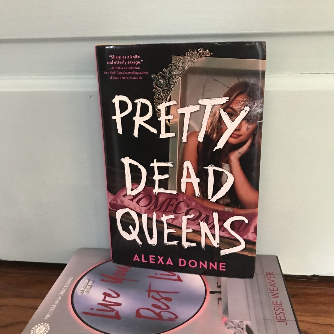 Pretty Dead Queens by Alexa Donne