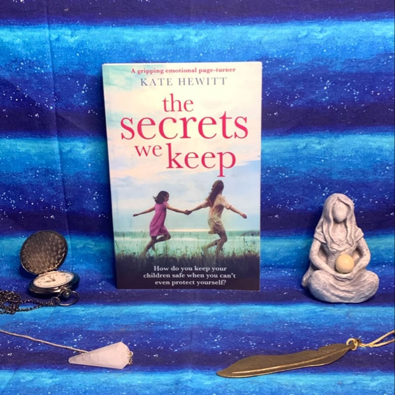 The Secrets We Keep by Kate Hewitt, Paperback | Pangobooks