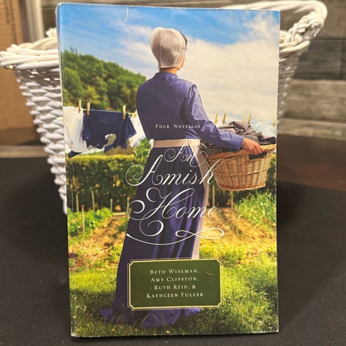 An Amish Harvest by Vannetta Chapman
