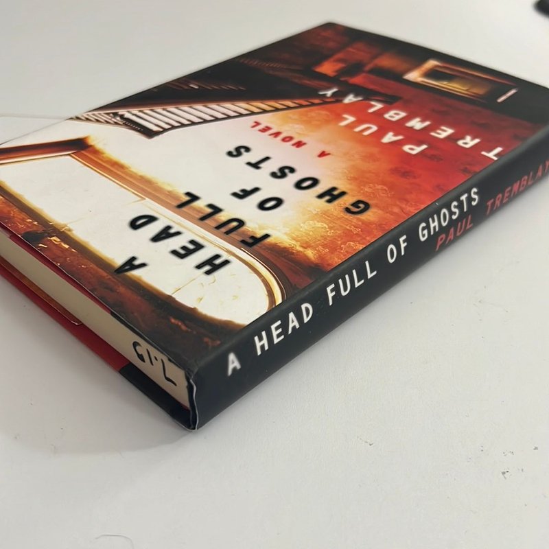 A Head Full of Ghosts by Paul Tremblay, Hardcover | Pangobooks