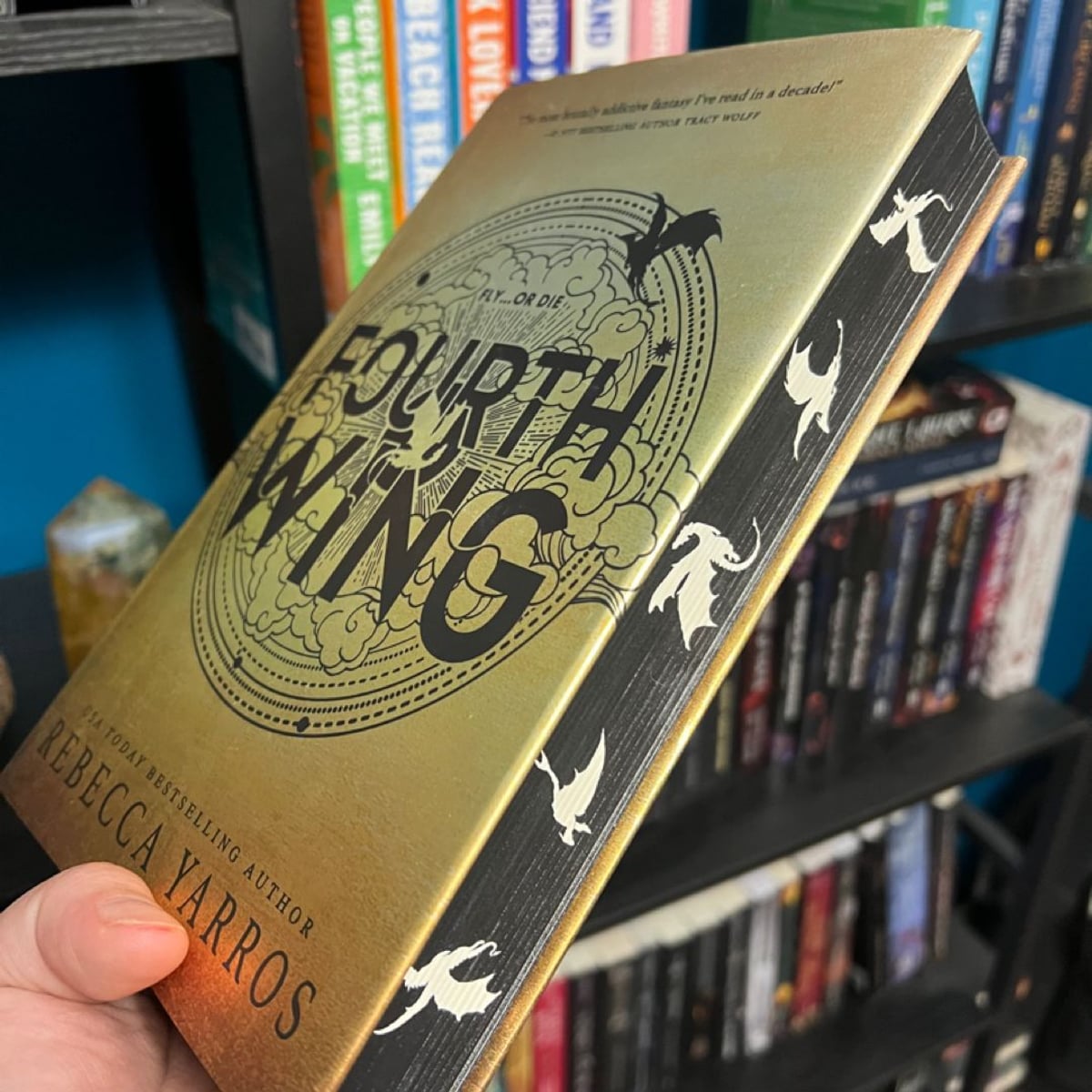 Fourth Wing by Rebecca Yarros, Hardcover | Pangobooks