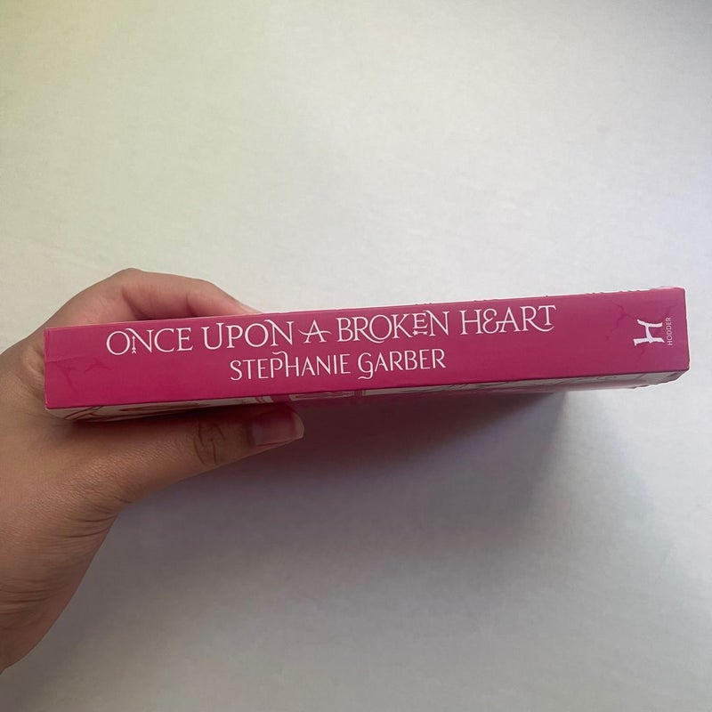 Once upon a Broken Heart by Stephanie Garber, Paperback | Pangobooks
