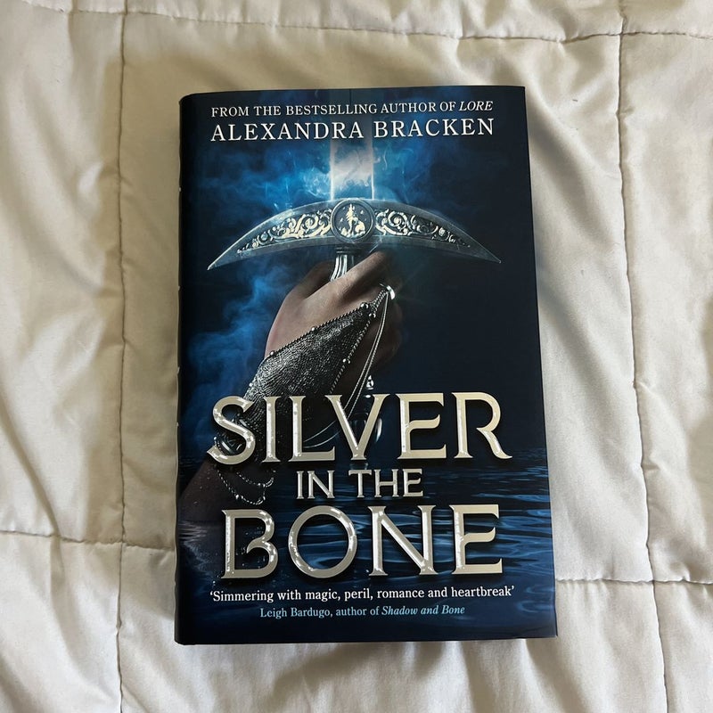 Silver in the Bone by Alexandra Bracken, Paperback | Pangobooks