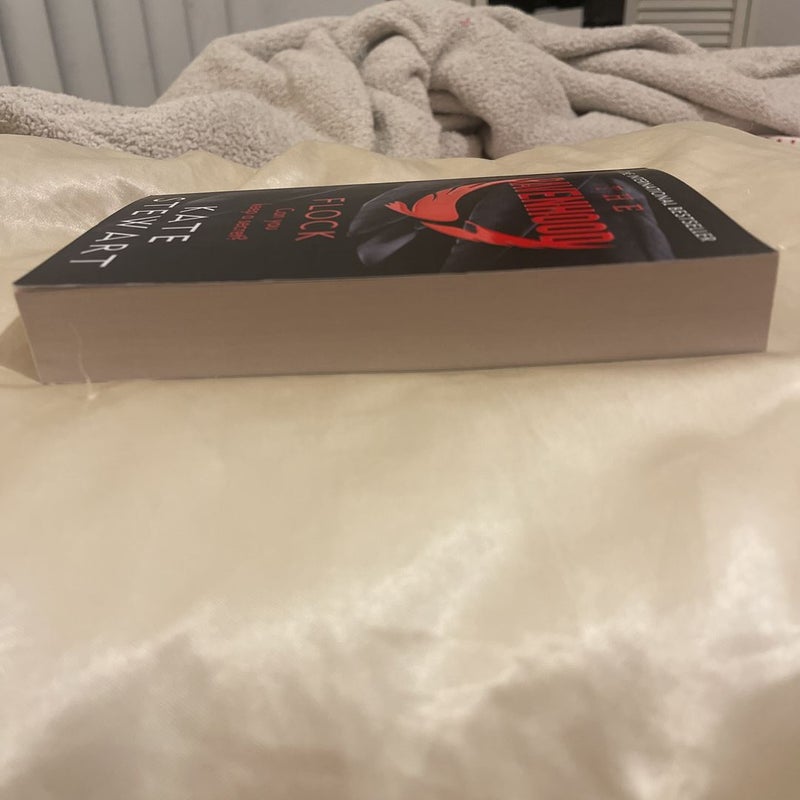 Flock: Ravenhood Book 1 by Kate Stewart, Paperback | Pangobooks