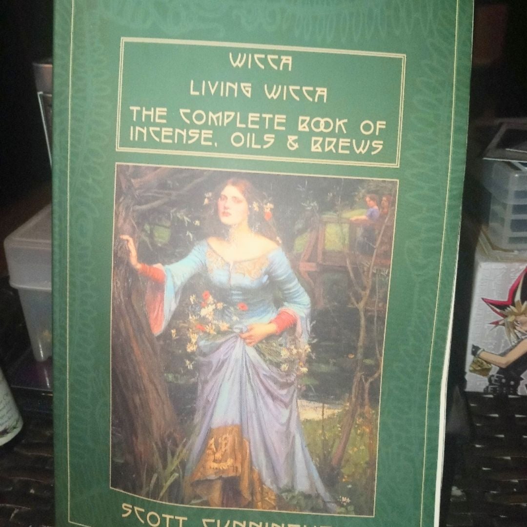 Living Wicca by Scott Cunningham, Paperback | Pangobooks