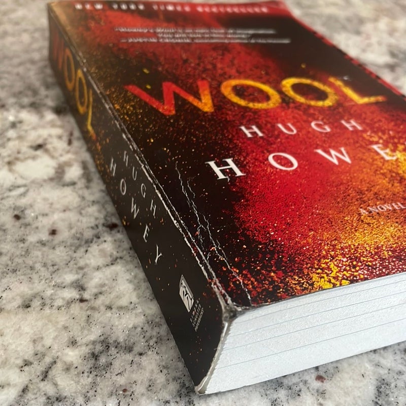 Wool by Hugh Howey, Paperback | Pangobooks