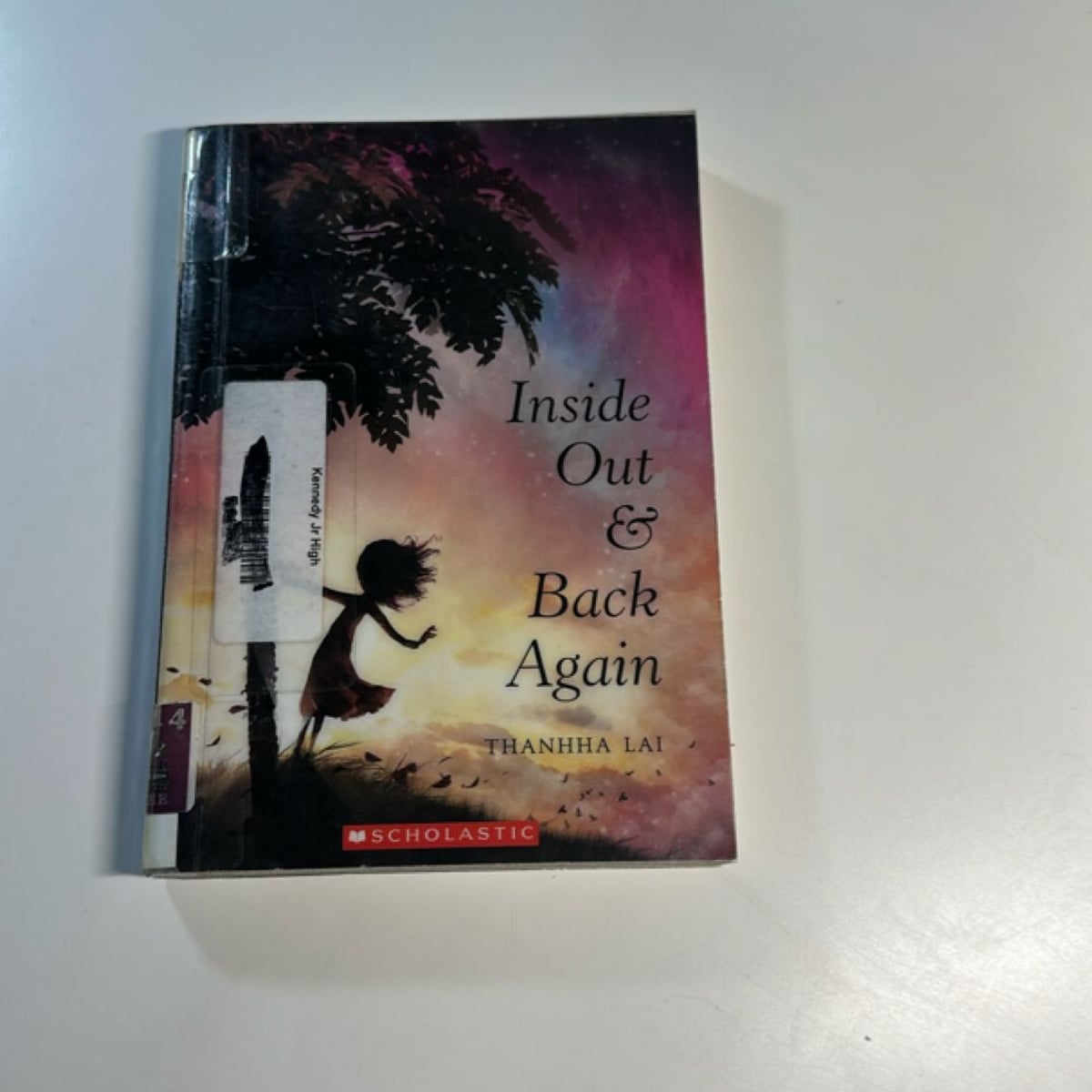 Inside Out and Back Again by Thanhhà Lại, Paperback | Pangobooks