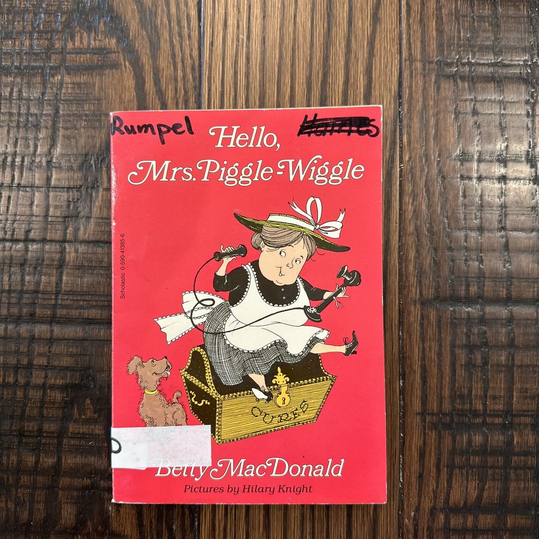 Hello, Mrs. Piglet-Wiggle by Betty MacDonald, Paperback | Pangobooks