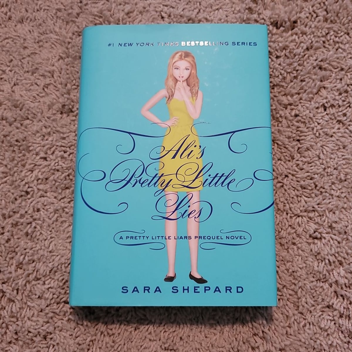 Pretty Little Liars: Ali's Pretty Little Lies by Sara Shepard ...