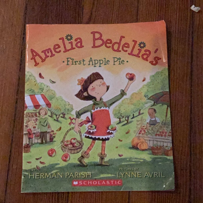 First Apple Pie by Herman Parish, Paperback | Pangobooks