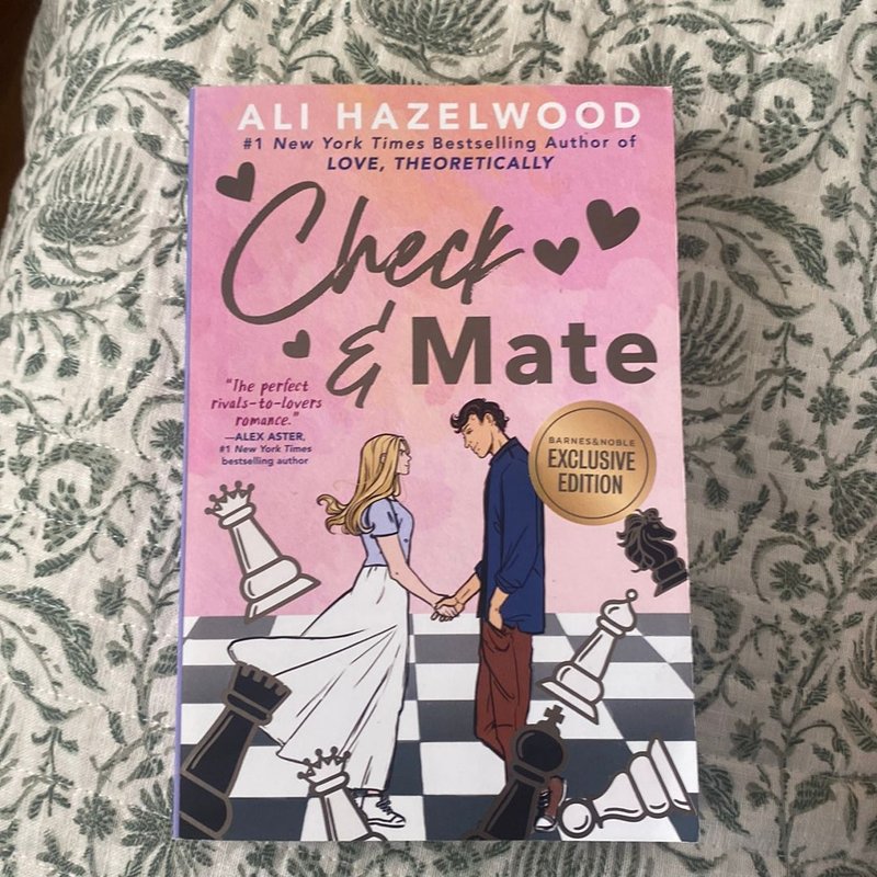 Check & Mate by Ali Hazelwood, Paperback | Pangobooks