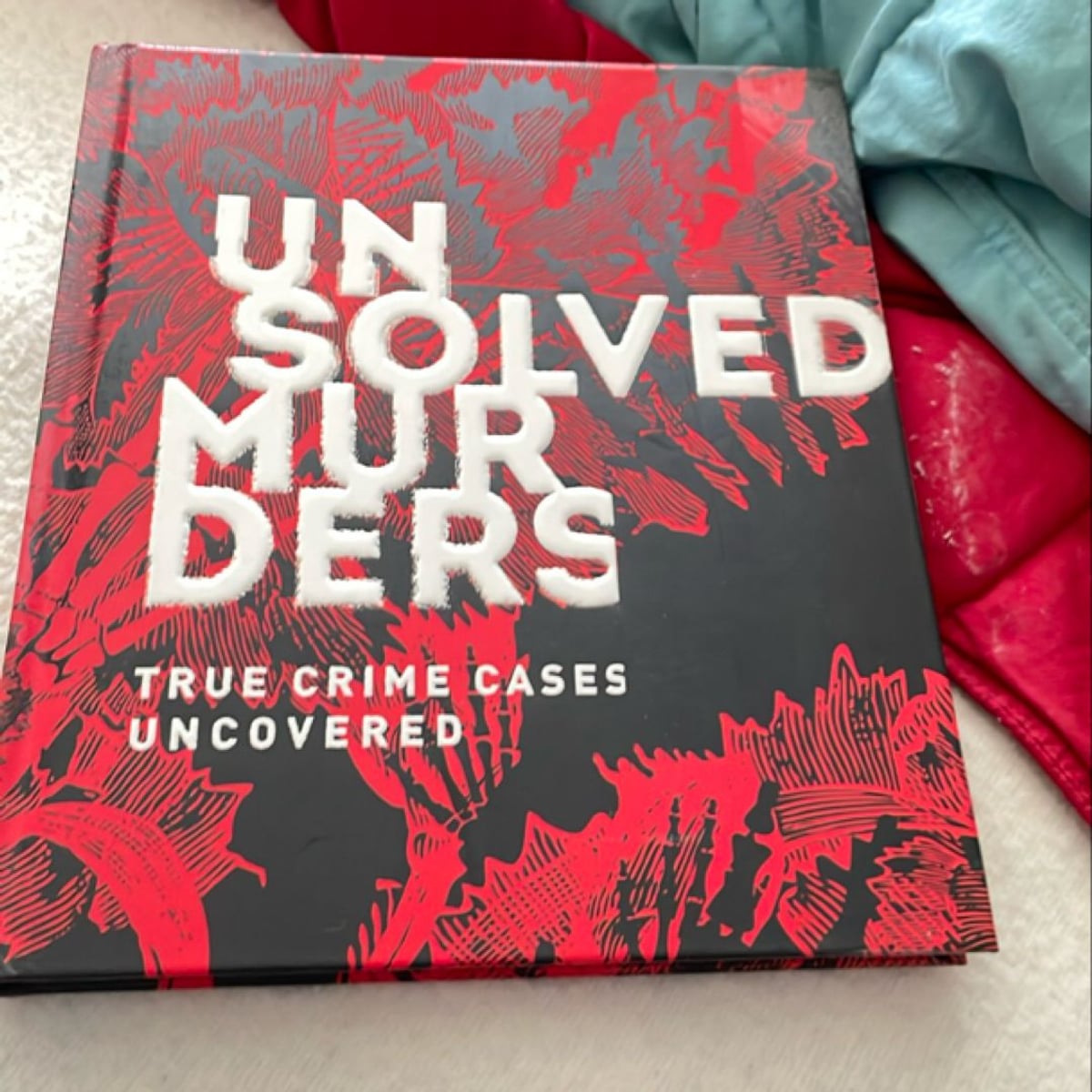 Unsolved Murders by Amber Hunt, Emily G. Thompson
