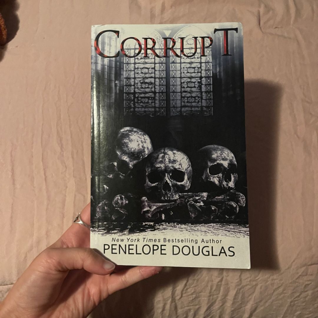 Corrupt by Penelope Douglas, Paperback | Pangobooks