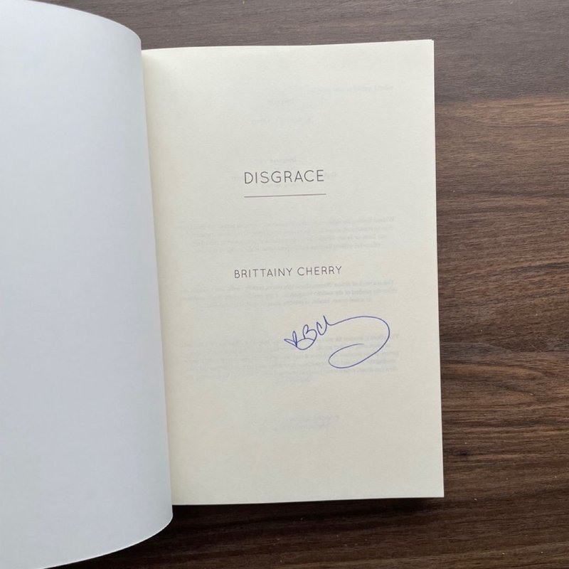 Disgrace by Brittainy Cherry , Paperback | Pangobooks