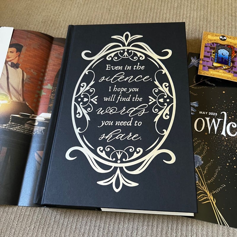 Divine Rivals by Rebecca Ross, Hardcover | Pangobooks