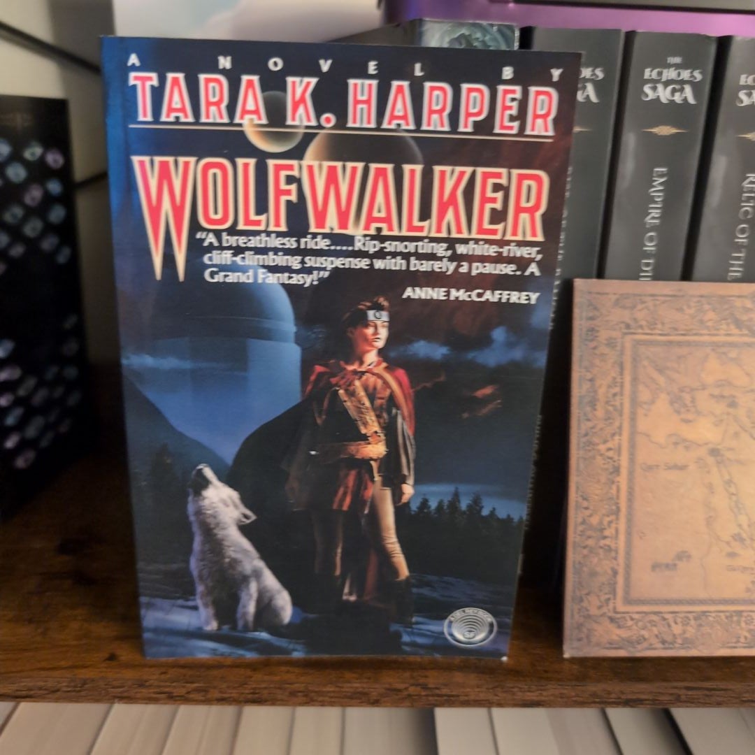 Wolfwalker by Tara K. Harper, Paperback | Pangobooks