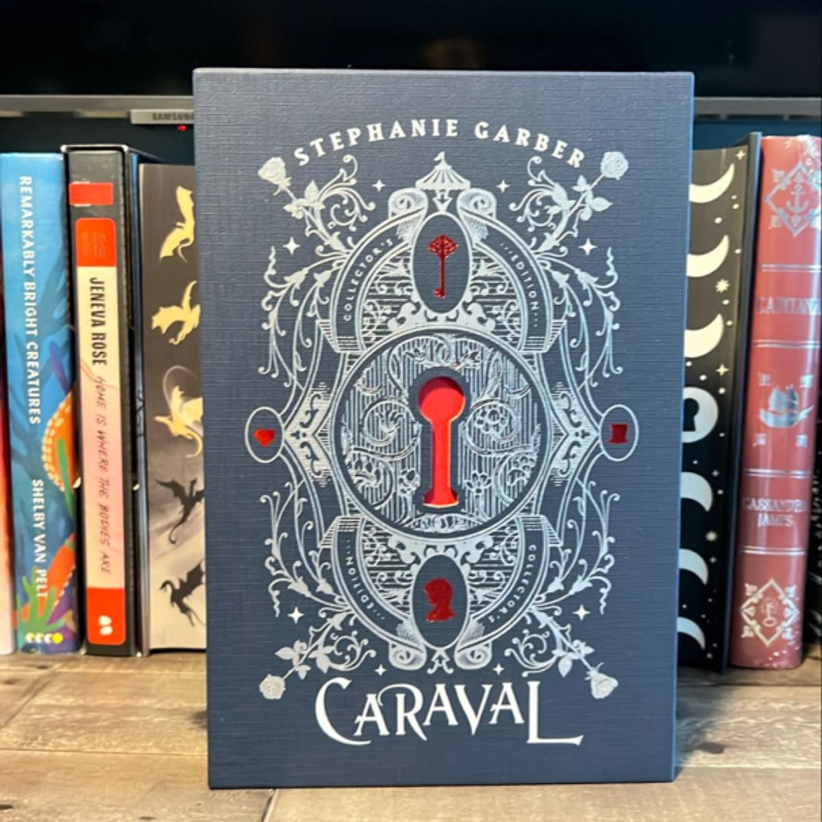 Caraval Collector's Edition by Stephanie Garber, Hardcover | Pangobooks