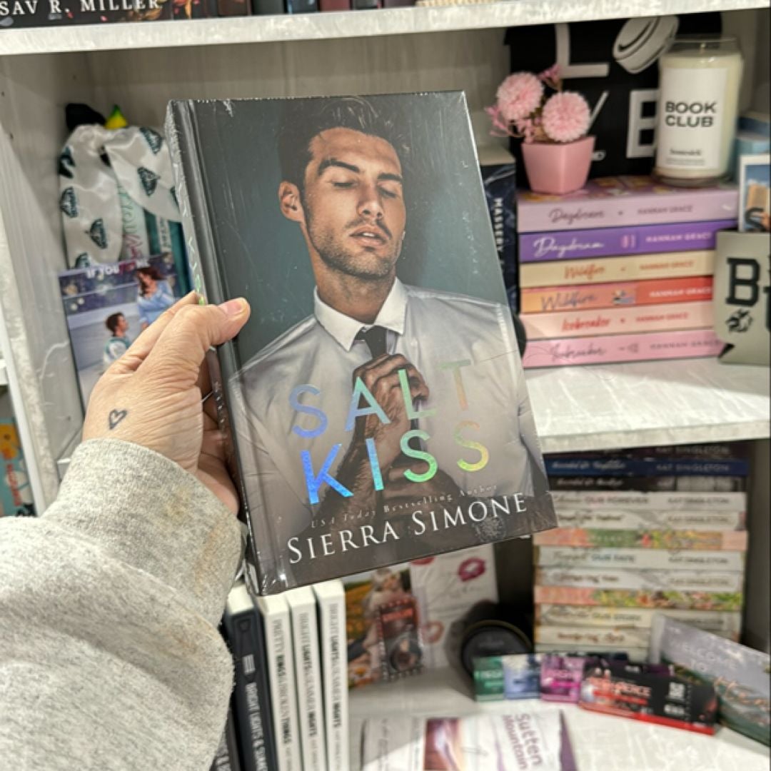 Salt Kiss - Hello Lovely Box by Sierra Simone, Hardcover | Pangobooks